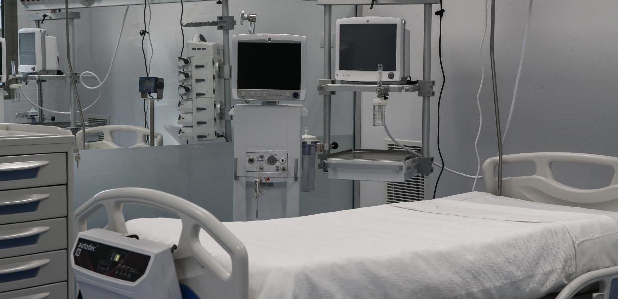 Εγώ στα 42 μου μπορώ να σε γράφω κανονικότατα. Το 14χρονο κοριτσάκι ...