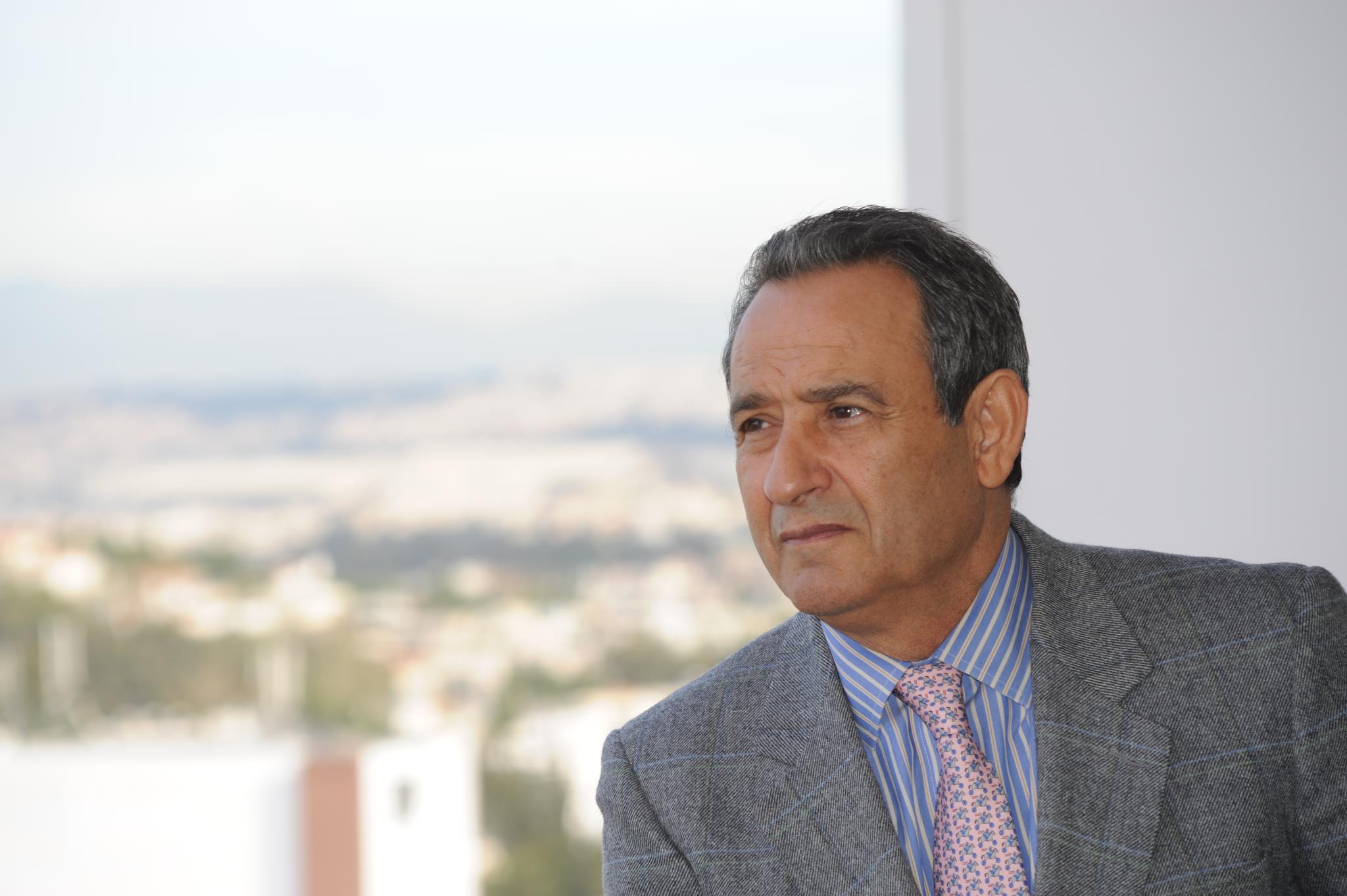 Παύλος Παπαδάτος: "επιτελικό κράτος" χωρίς επιτελείς είναι θλιβερό ...