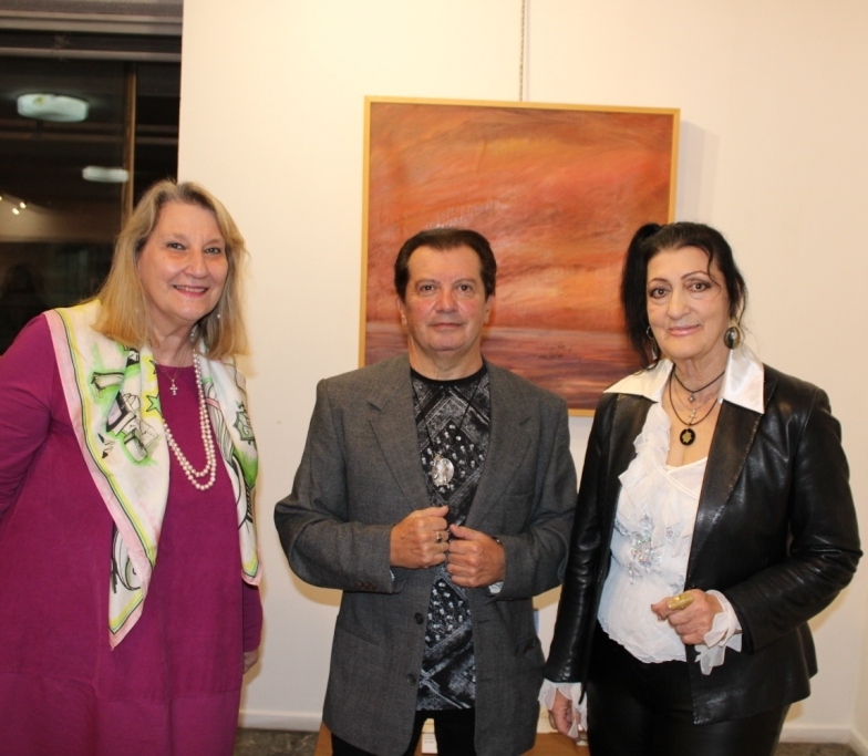 ΕΠΙΤΥΧΗΜΕΝΗ ΒΙΒΛΙΟΠΑΡΟΥΣΙΑΣΗ ΤΟΥ ΚΩΣΤΑ ΕΥΑΓΓΕΛΑΤΟΥ ΣΤΟΝ ΕΛΛΗΝΟΓΑΛΛΙΚΟ ...