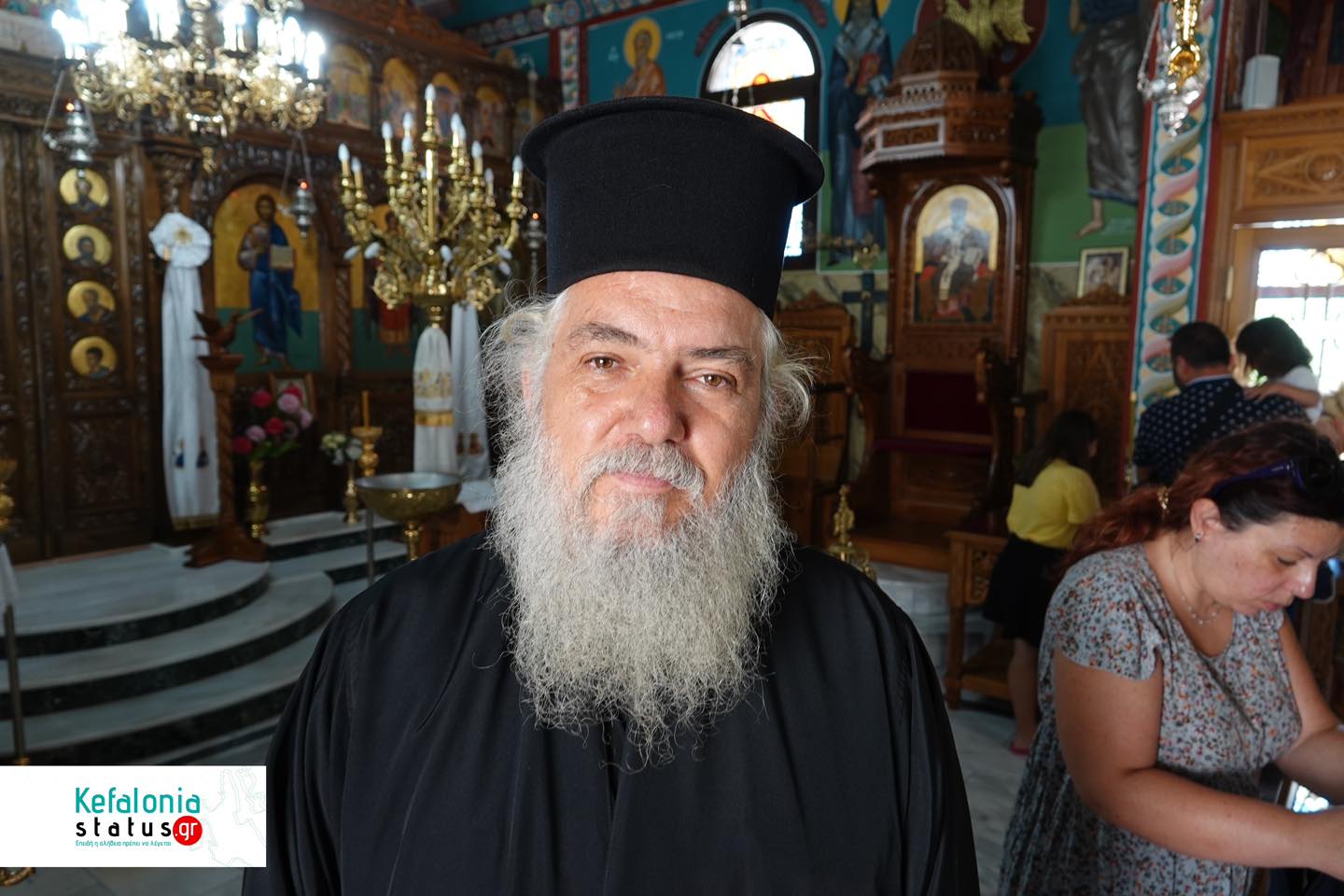 Ο π. Πέτρος Ανδρεάτος μιλά για το θαύμα της Παναγίας της Φιδούσας ...