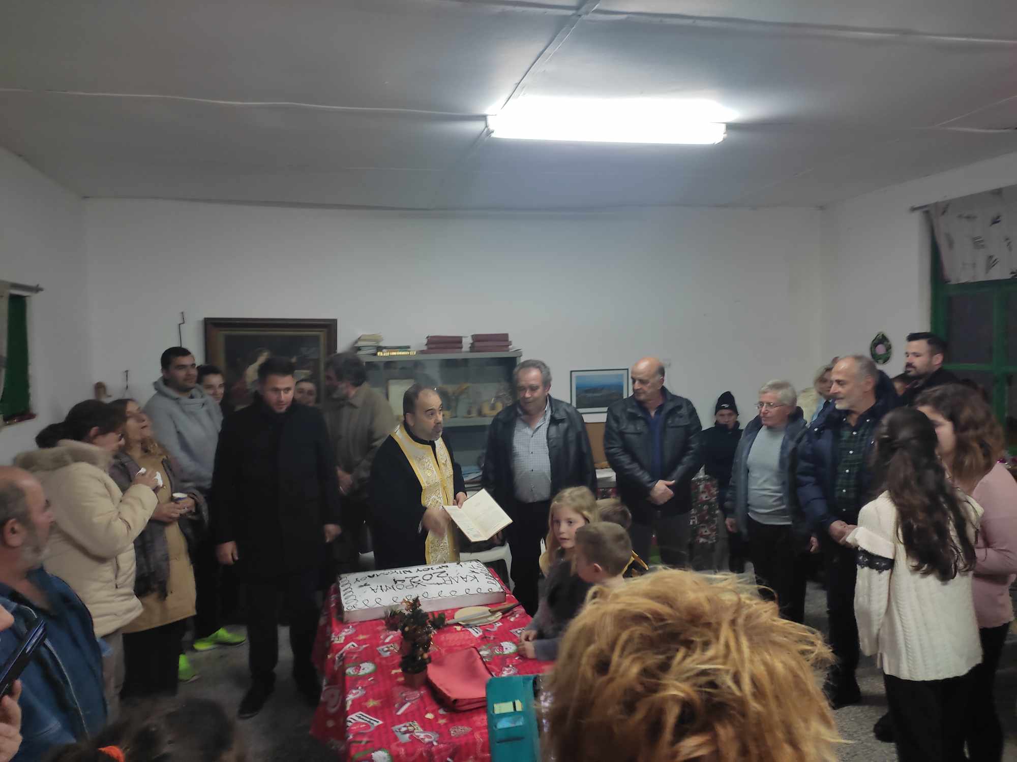 ‘Εκοψε την πίτα της η τοπική κοινότητα Αγίου Νικολάου - Kefalonia Status