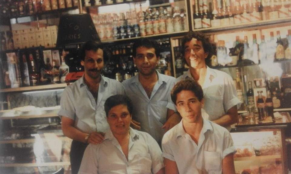 Ζαχαροπλαστείο η “ΒΛΑΧΟΠΟΥΛΑ” / παλιές αναμνήσεις! - Kefalonia Status