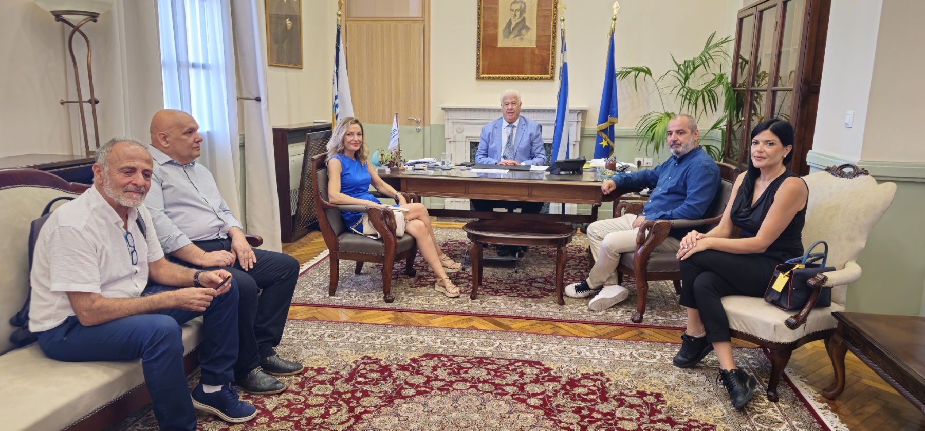 ΠΙΝ / Συνεργασία του Περιφερειάρχη με τους Δήμους για τη χάραξη της ...