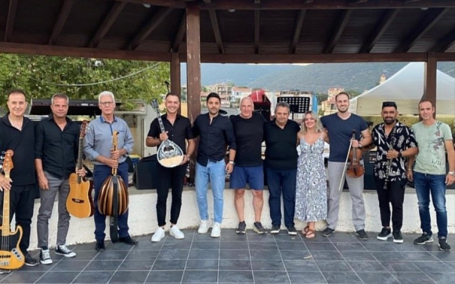 Άγγελος Ανδρεάτος / Τεράστια επιτυχία στα πανηγύρια της Κεφαλονιάς ...