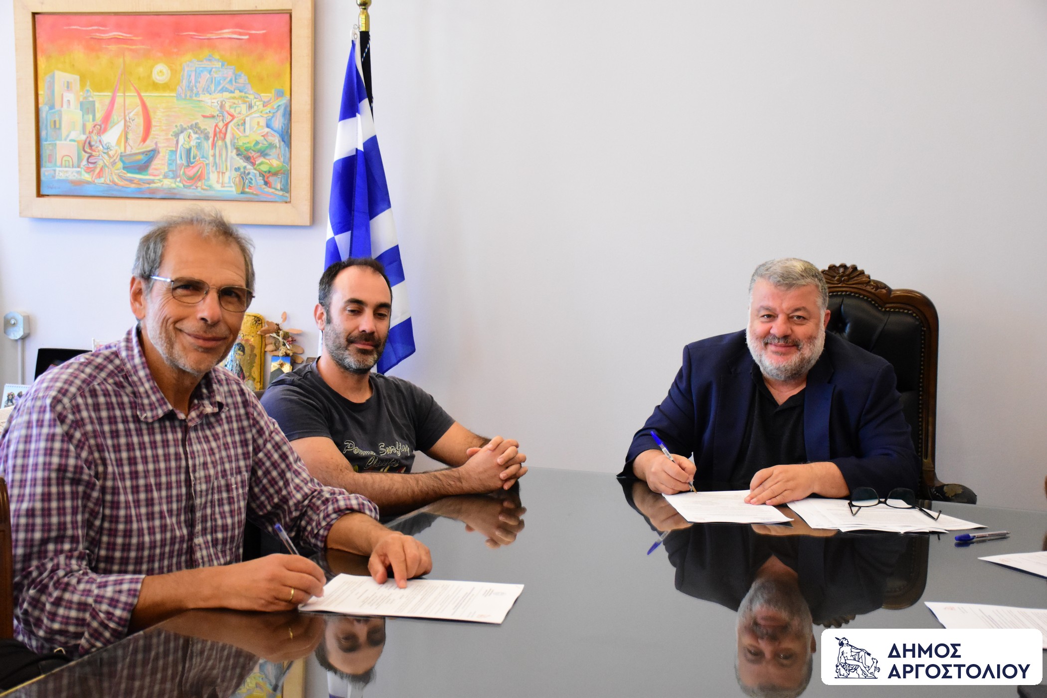 Τις συμβάσεις δύο νέων έργων ύψους 4 εκ € υπέγραψε ο Θεόφιλος Μιχαλάτος ...