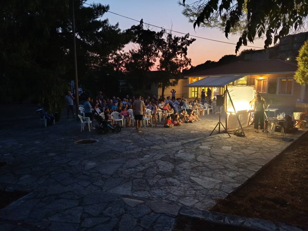 Μια υπέροχη βραδιά με Καραγκιόζη στα Δαυγάτα! - Kefalonia Status